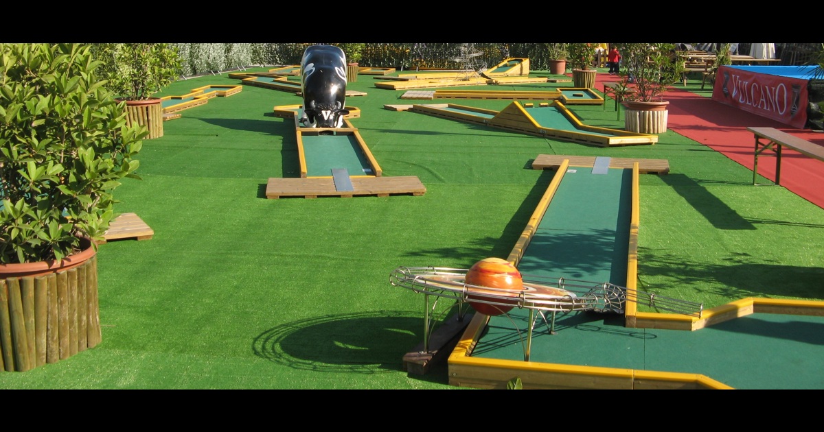 Adventure Golf and Mini Golf expert | City Golf Europe
