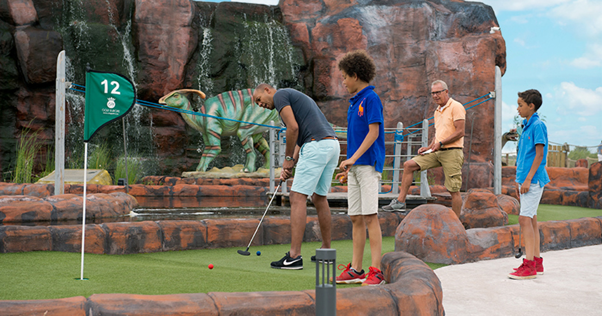 Adventure Golf at Jurassic Golf | City Golf Europe