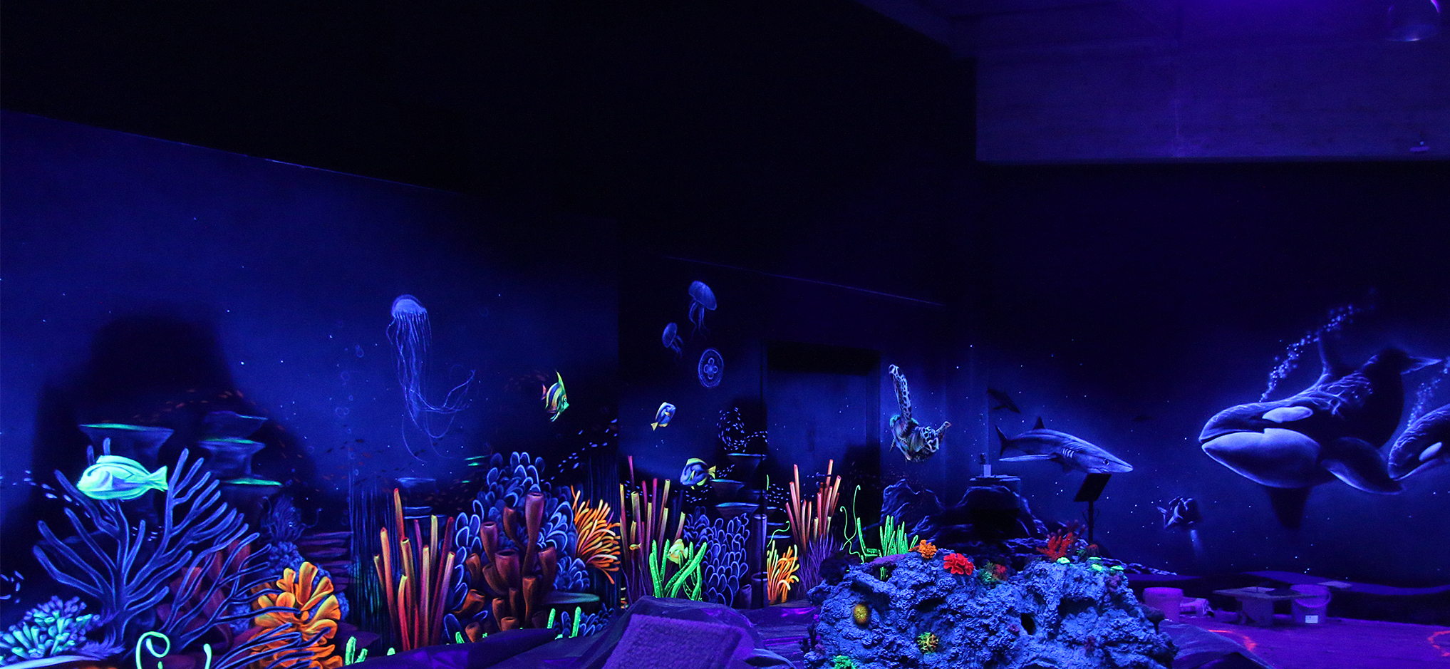 Black Light Golf - The fastest growing trend | City Golf Europe