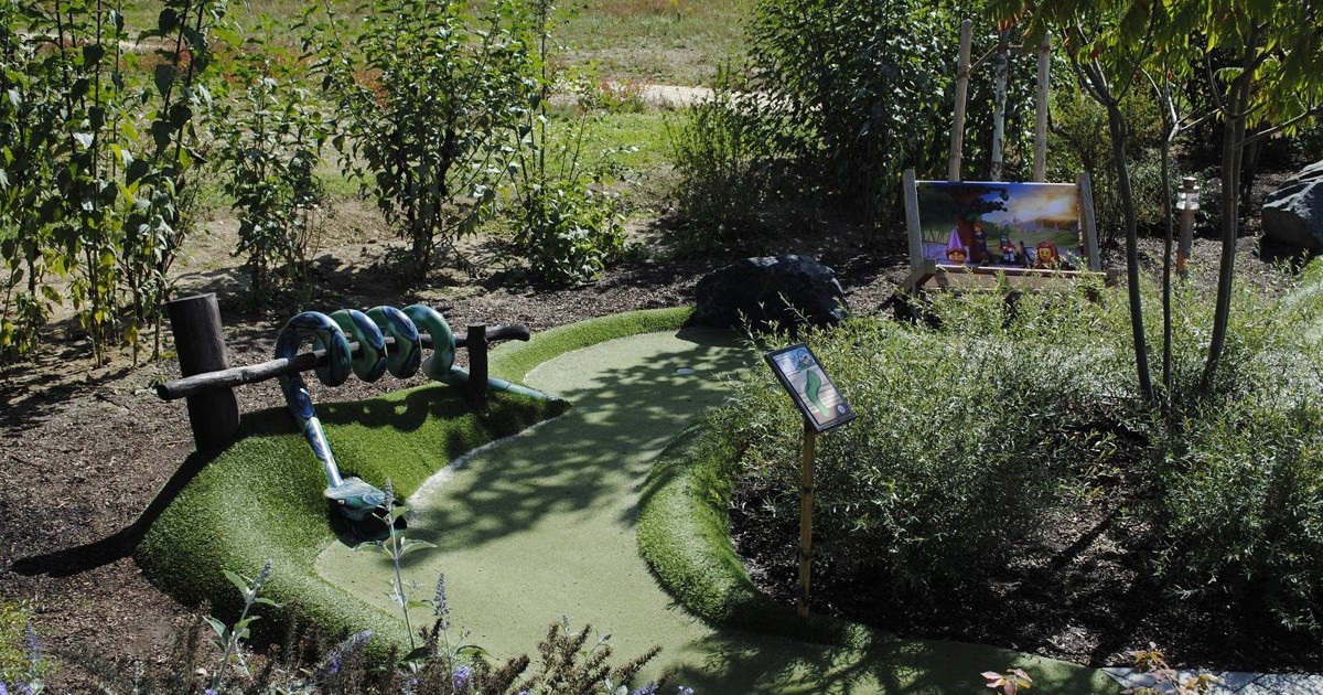 Pirate Adventure Golf at LEGOLAND® Holiday Village, Germany | City Golf ...